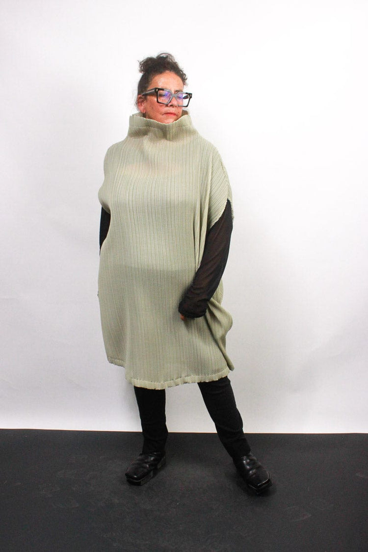 TCD Monarch Vest - Ivory – TCD The Carpenter's Daughter